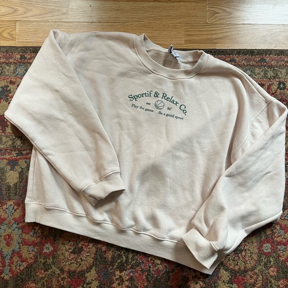 Princess Polly | Tops | Princess Polly Crew | Poshmark